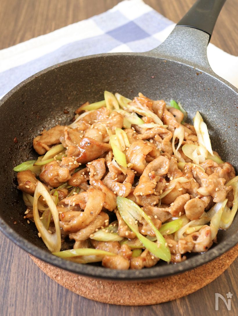 長ネギの大量消費におすすめのレシピ30選！おつまみから作り置きまで – Onnela[オンネラ]｜暮らしに『楽』を、家族にワクワクを。