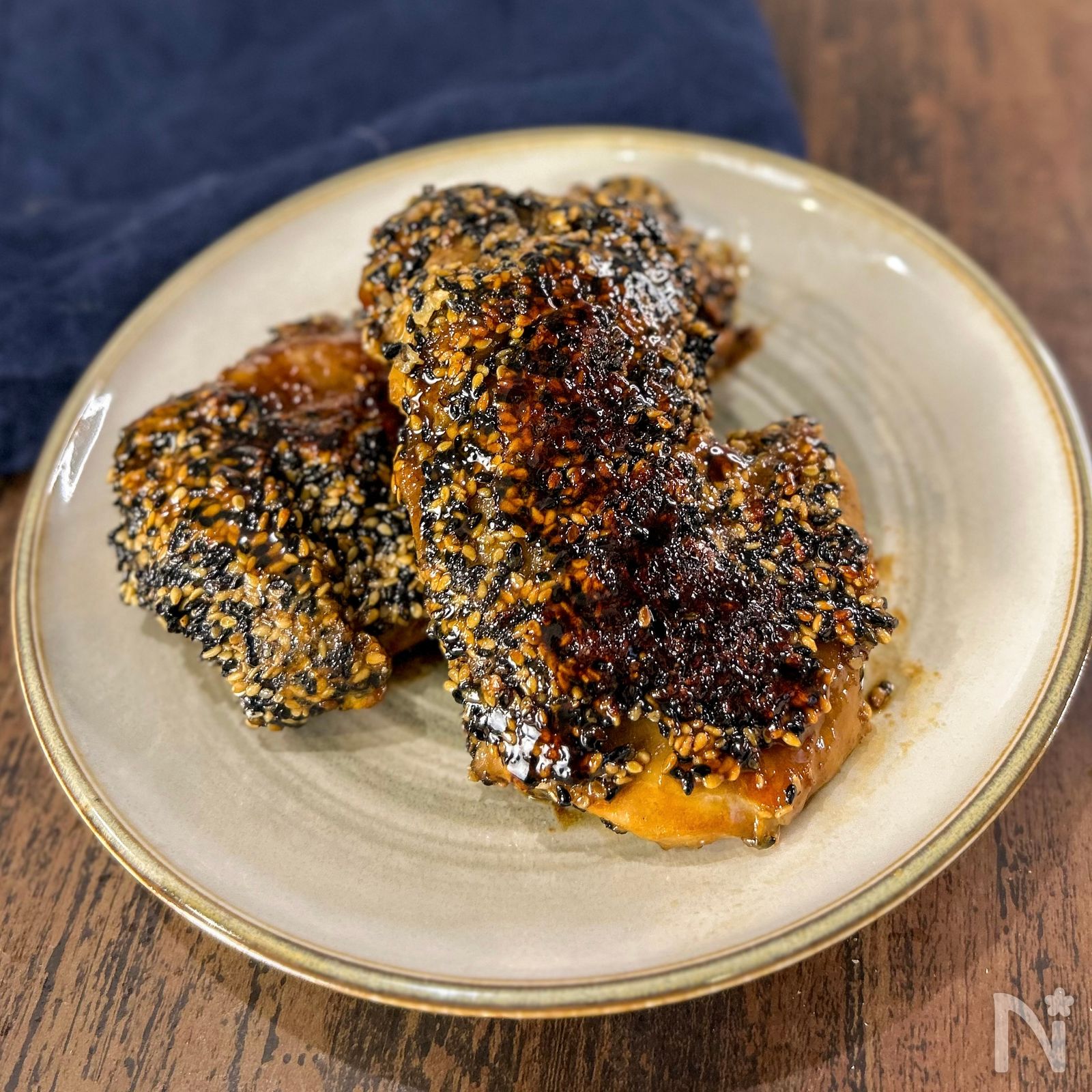 【鶏肉のごま照り焼き】ごまの香ばしさが半端ない...！ | レシピサイトNadia